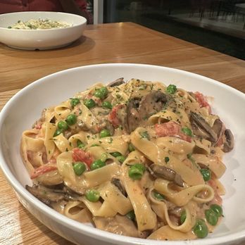 SAUCI PASTA - Updated May 2025 - 252 Photos & 99 Reviews - 1990 1st ...