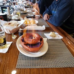 PRIMAVERA PUB - Updated June 2025 - 297 Photos & 145 Reviews - 283 ...