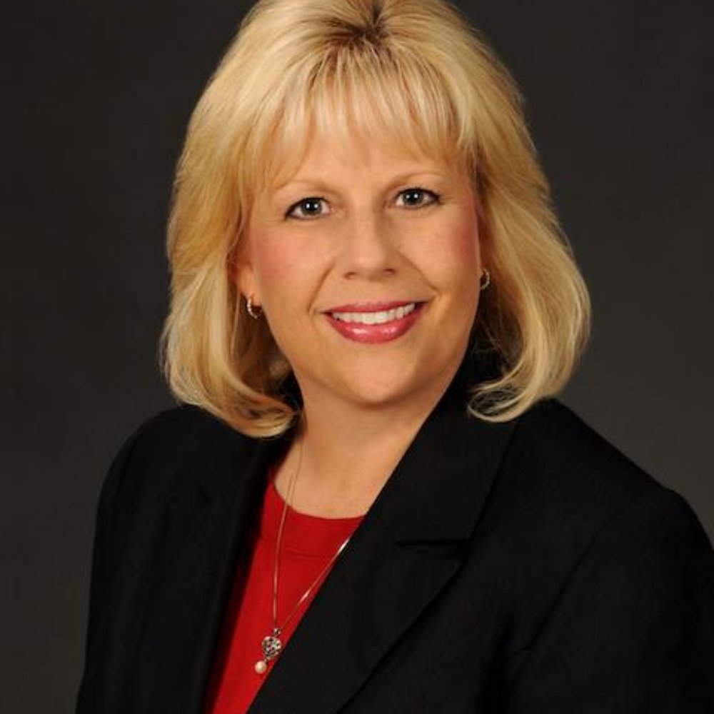 Lisa Dominey's Instagram, Twitter & Facebook on IDCrawl