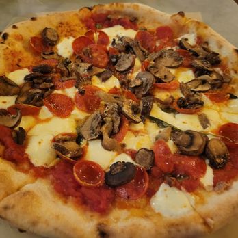 PIZZA BARBONE - Updated July 2024 - 393 Photos & 532 Reviews - 390 Main St, Hyannis ...