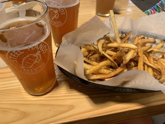 STEEL HANDS BREWING - 161 Photos & 94 Reviews - 2350 Foreman St, Cayce ...