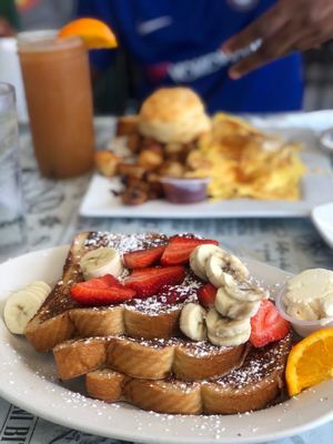 BERRY FRESH CAFE - Updated 2024 - 986 Photos & 1252 Reviews - 3755 ...