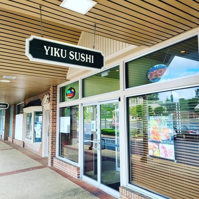 YIKU SUSHI - Updated June 2025 - 346 Photos & 265 Reviews - 818 Muddy ...