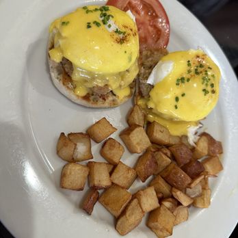 BEA BEA’S - Updated December 2024 - 5173 Photos & 4586 Reviews - 353 N ...