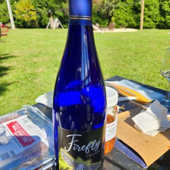 FIREFLY CELLARS - Updated October 2025 - 45 Photos & 19 Reviews - 40325 Charles Town Pike ...