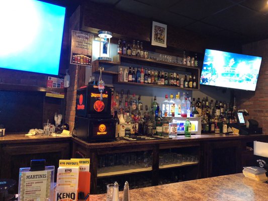 ROUNDERS SPORTS BAR & GRILL - 18 Photos & 24 Reviews - 2323 Brown Ave ...