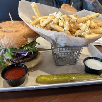 CAVANA’S PUB & GRUB - 195 Photos & 376 Reviews - 36 Main St, Sutter ...