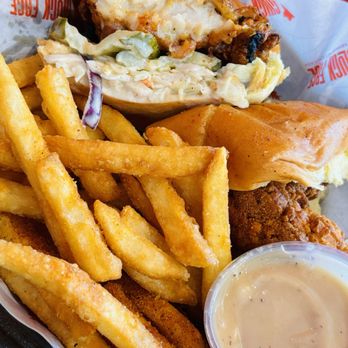 CLUCK FACE NASHVILLE HOT CHICKEN - Updated November 2024 - 93 Photos ...