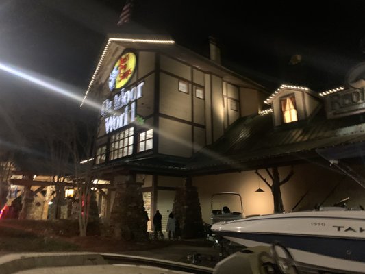 BASS PRO SHOPS - Updated October 2025 - 82 Photos & 64 Reviews - 20000 ...