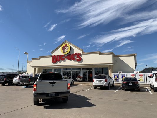 BUC-EE’S - Updated January 2026 - 130 Photos & 111 Reviews - 2375 E ...