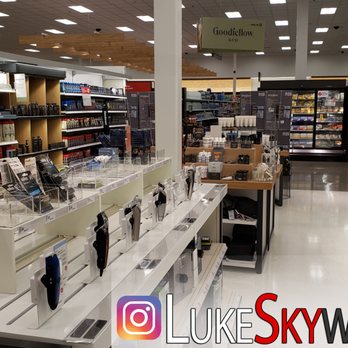 TARGET - Updated August 2025 - 44 Photos & 27 Reviews - 3630 South St ...