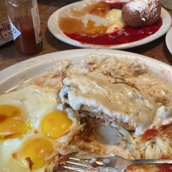 HUCKLEBERRY’S BREAKFAST AND LUNCH - Updated August 2024 - 140 Photos ...