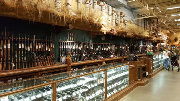 Bass Pro Shops - 38 Photos & 16 Reviews - Hunting & Fishing Supplies ...