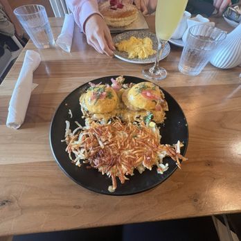 EGG REPUBLIC - Updated December 2024 - 101 Photos & 105 Reviews - 511 Chancellor Dr, Bloomington ...