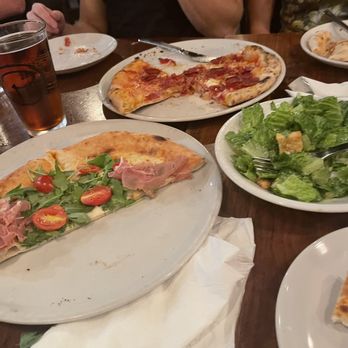 PIATTO NEAPOLITAN PIZZERIA - Updated September 2024 - 140 Photos & 184 ...