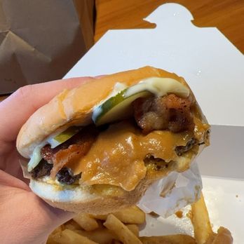 KILLER BURGER - SPOKANE VALLEY - Updated December 2024 - 48 Photos & 64 Reviews - 15705 E ...