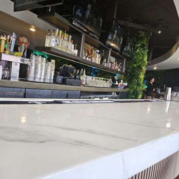 4PLAY KITCHEN & COCKTAILS - Updated July 2025 - 95 Photos & 30 Reviews ...