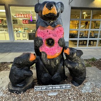 MAD DOG’S CREAMERY & DONUTS - Updated March 2025 - 222 Photos & 227 ...