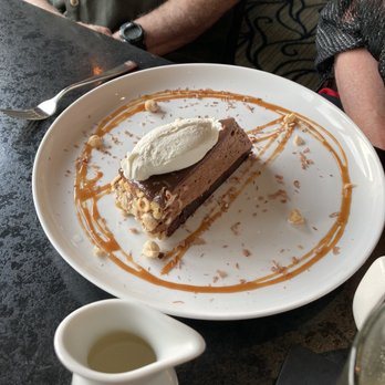 LIGHTHOUSE BAR & GRILL - Updated December 2024 - 411 Photos & 159 ...