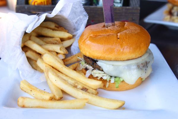 COLD BEERS & CHEESEBURGERS NORTH SCOTTSDALE - Updated August 2025 - 413 ...