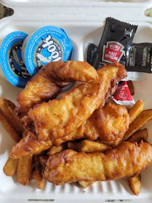 ON THE HOOK FISH AND CHIPS - Updated December 2025 - Austin, Texas ...