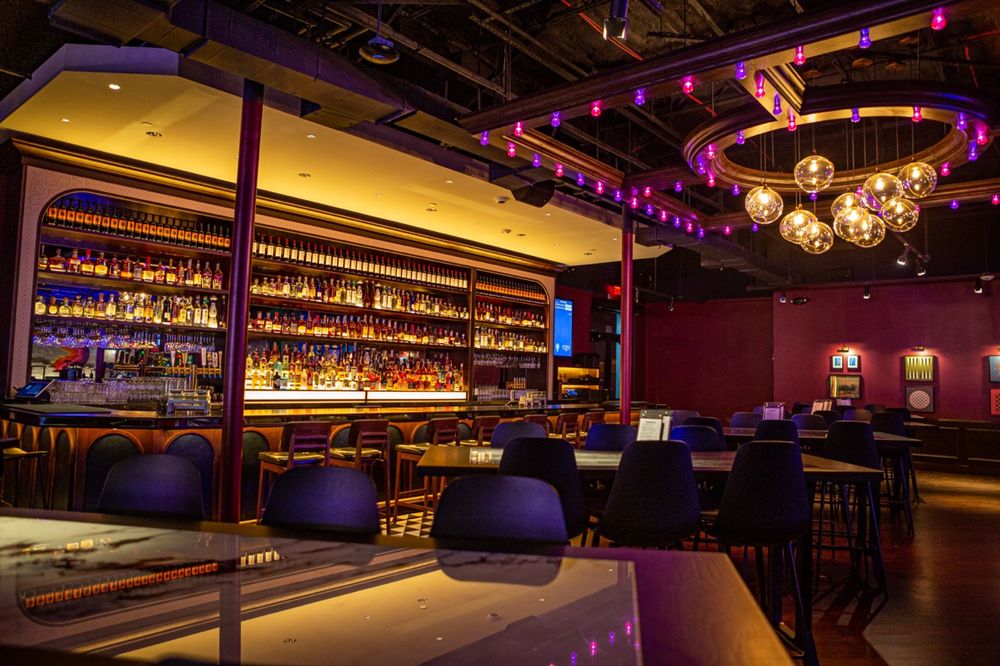 PUTTSHACK - ADDISON - Updated August 2024 - 217 Photos & 105 Reviews ...