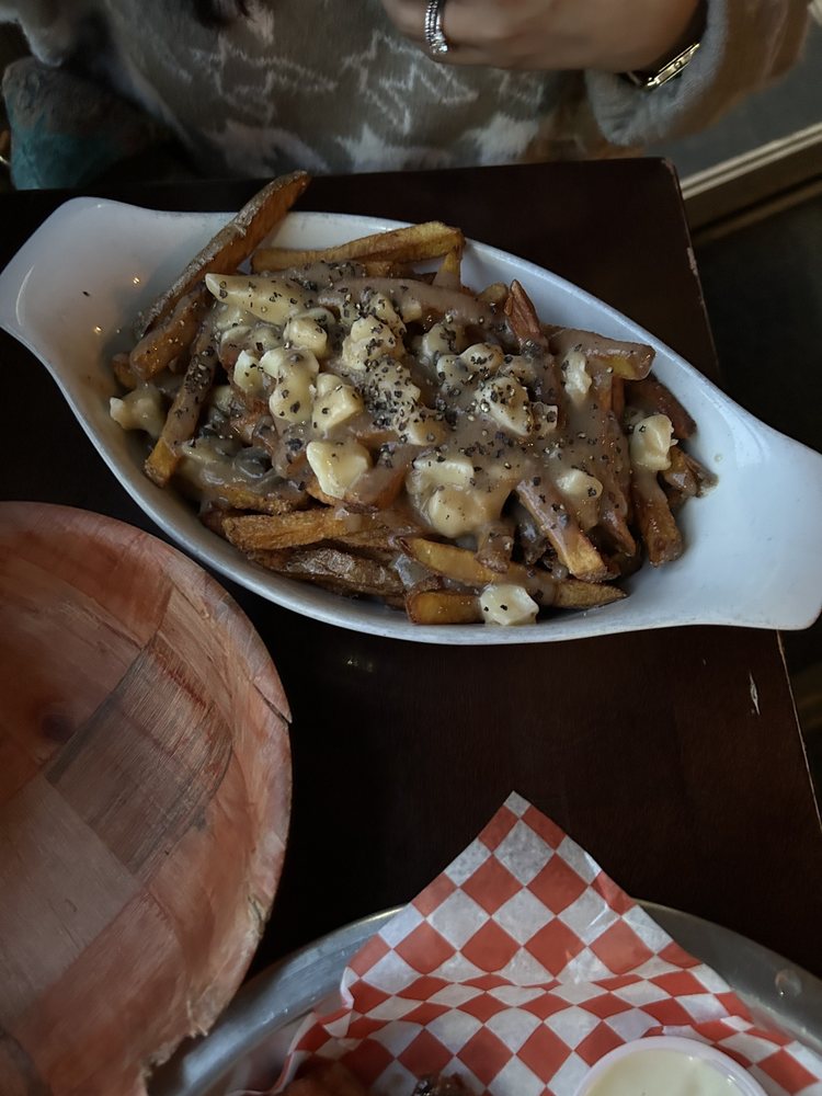 TALLBOYS - Updated July 2025 - 62 Photos & 104 Reviews - 838 Bloor ...