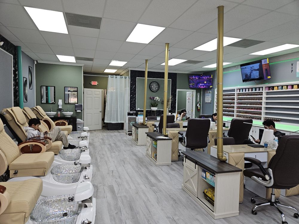 CLOVER NAILS AND SPA - Updated September 2025 - 57 Photos - 303 S ...