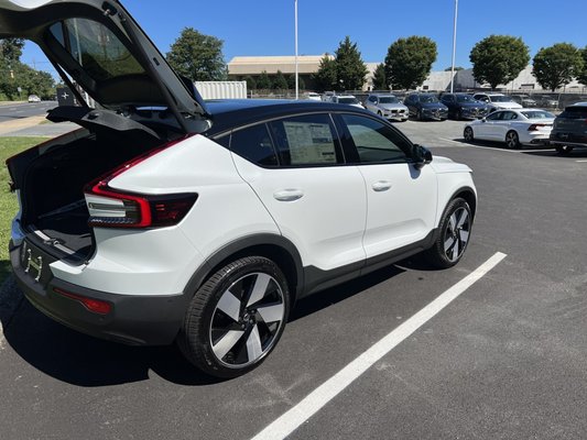 DARCARS VOLVO CARS - Updated December 2025 - 31 Photos & 147 Reviews ...