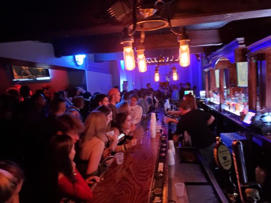 NOBLES BAR AND GRILL - 33 Photos & 60 Reviews - 1024 S Charles St ...