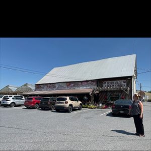 SHADY MAPLE FARM MARKET - 147 Photos & 117 Reviews - Specialty Food ...