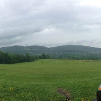 HOWE CAVERNS MOTEL - Updated December 2025 - 24 Photos & 28 Reviews ...