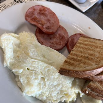 HELLERTOWN DINER - Updated December 2025 - 37 Photos & 108 Reviews - 29 ...