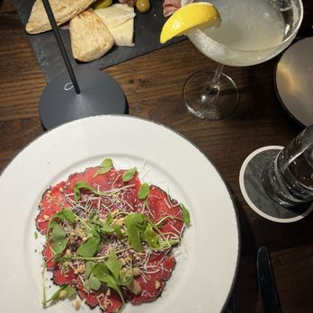 BETWEEN THE TREES - Updated September 2025 - 362 Photos & 147 Reviews ...