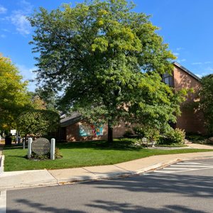 MOUNT PROSPECT PUBLIC LIBRARY - Updated October 2025 - 27 Photos & 31 ...