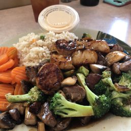 FUJI RESTAURANT - Updated September 2024 - 25 Photos & 75 Reviews - 215 ...