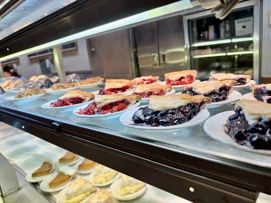 MCL RESTAURANT & BAKERY - Updated September 2025 - 14 Photos & 20 ...