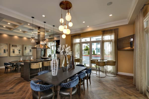 DYLAN POINT LOMA APARTMENTS - Updated October 2025 - 106 Photos & 39 ...