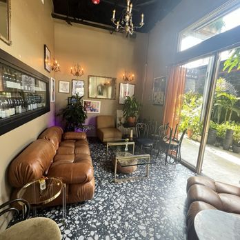 THE TELL ME BAR - Updated December 2025 - 50 Photos & 28 Reviews - 1235 ...