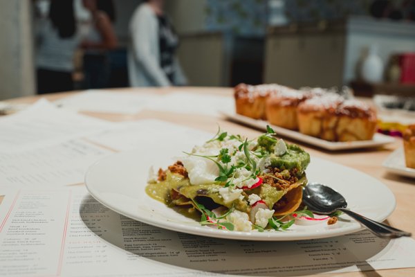 BENEDICT’S - Updated October 2025 - 240 Photos & 202 Reviews - 10 E ...