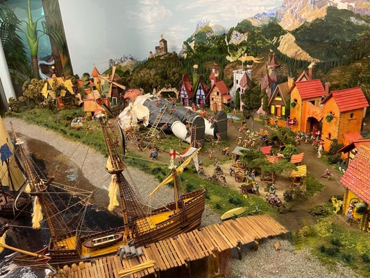 MINIATURE WORLD - 634 Photos & 85 Reviews - 649 Humboldt Street ...