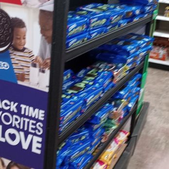 BIG Y - Updated August 2025 - 70 Photos & 35 Reviews - 33 Fieldstone ...