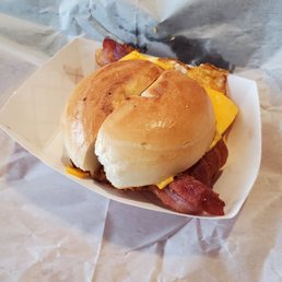 DIMO’S DELI AND DONUTS - 136 Photos & 239 Reviews - 2030 W Stadium Blvd ...