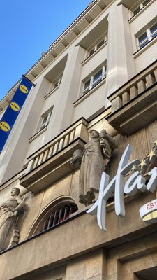 HAMLEYS - Updated January 2025 - 116 Photos & 14 Reviews - Na Příkopě ...