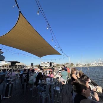 BARGE 295 - Updated October 2024 - 204 Photos & 151 Reviews - 2613 1/2 ...