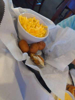 SIDELINES SPORTS GRILL - Updated April 2025 - 27 Photos & 63 Reviews ...