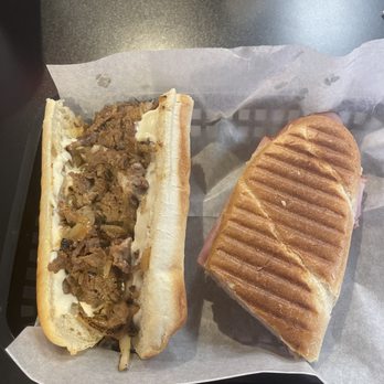 SMACKIN J’S DELI & GRILL - Updated April 2025 - 81 Photos & 59 Reviews ...
