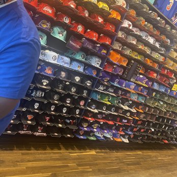 LIDS - Updated December 2025 - 14 Reviews - 740 Broadway, New York, New ...