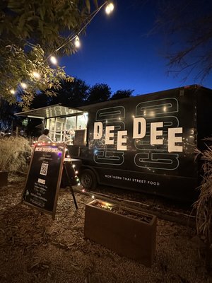 DEE DEE - Updated August 2025 - 467 Photos & 465 Reviews - 4204 ...