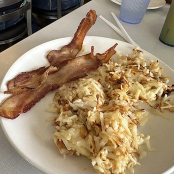 FLIPS PANCAKE HOUSE - Updated June 2025 - 76 Photos & 92 Reviews - 4100 ...